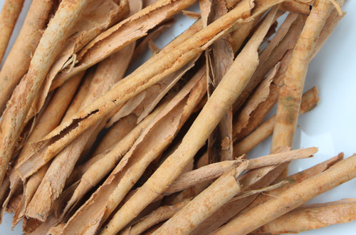 True Indian Cinnamon sticks | Graamya