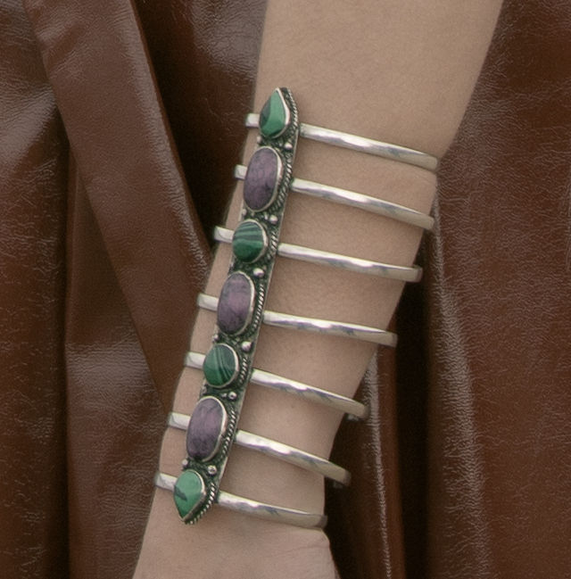 Avizeh | Afghan Cuffs 3/4