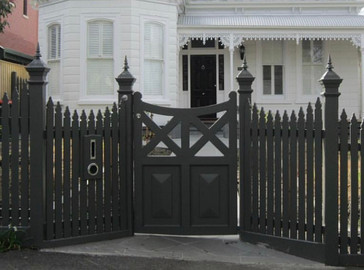 Fence Types | Elizabethan Pickets | Australia