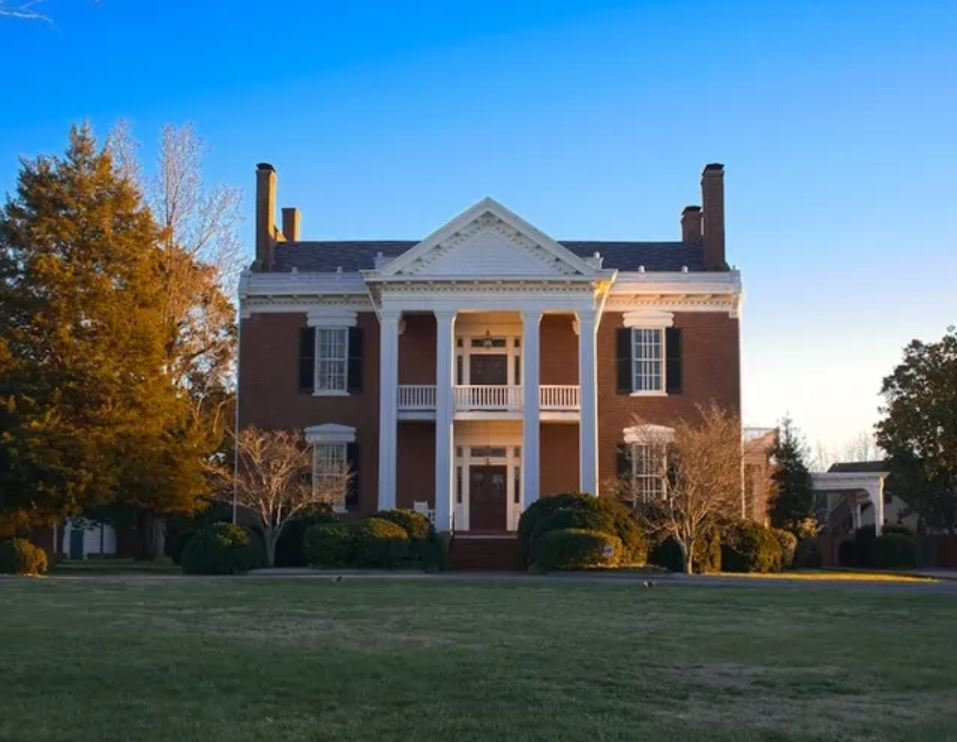 Hazel Path Mansion