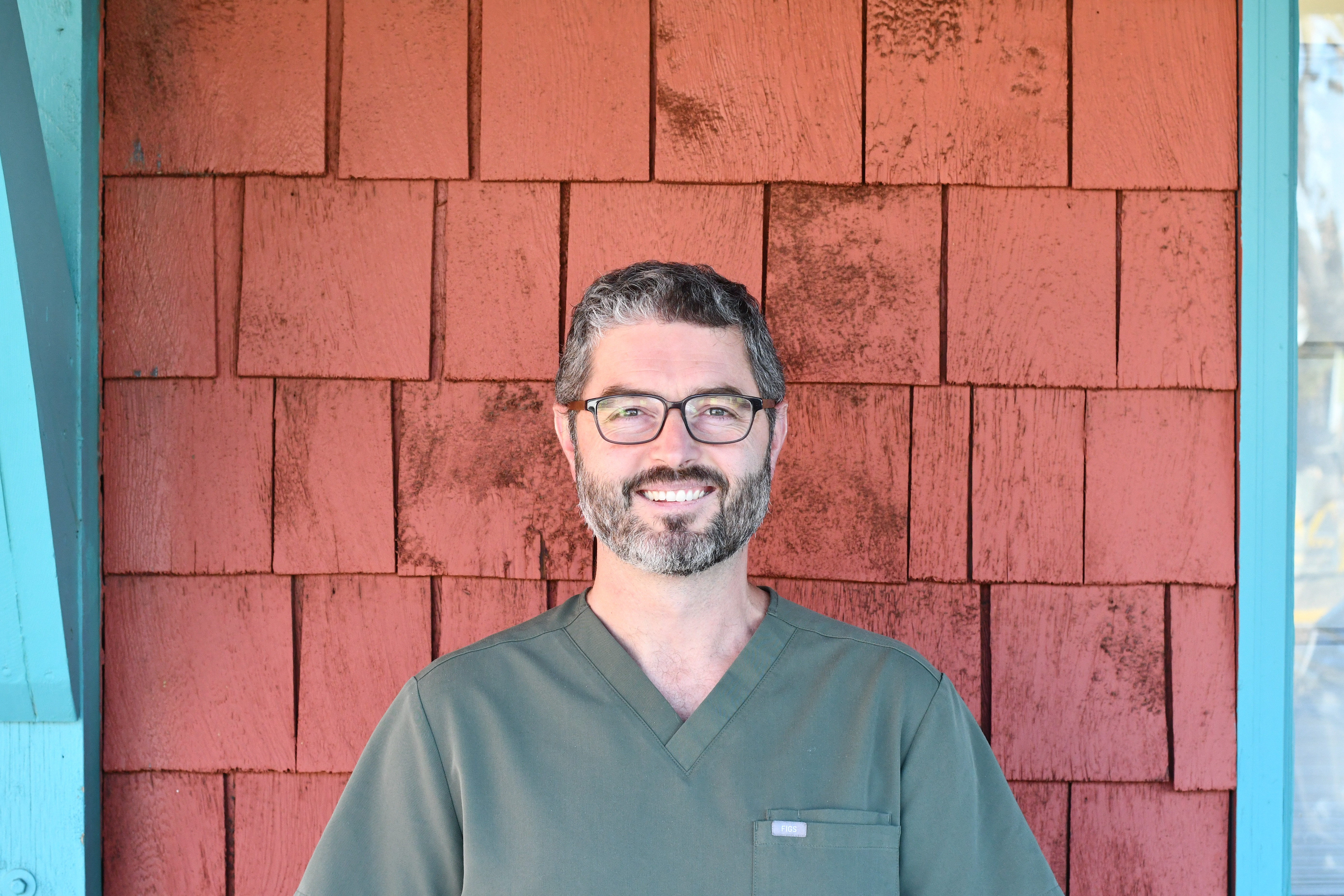 Dr. Stiaan van der Walt | Wetaskiwin Family Me