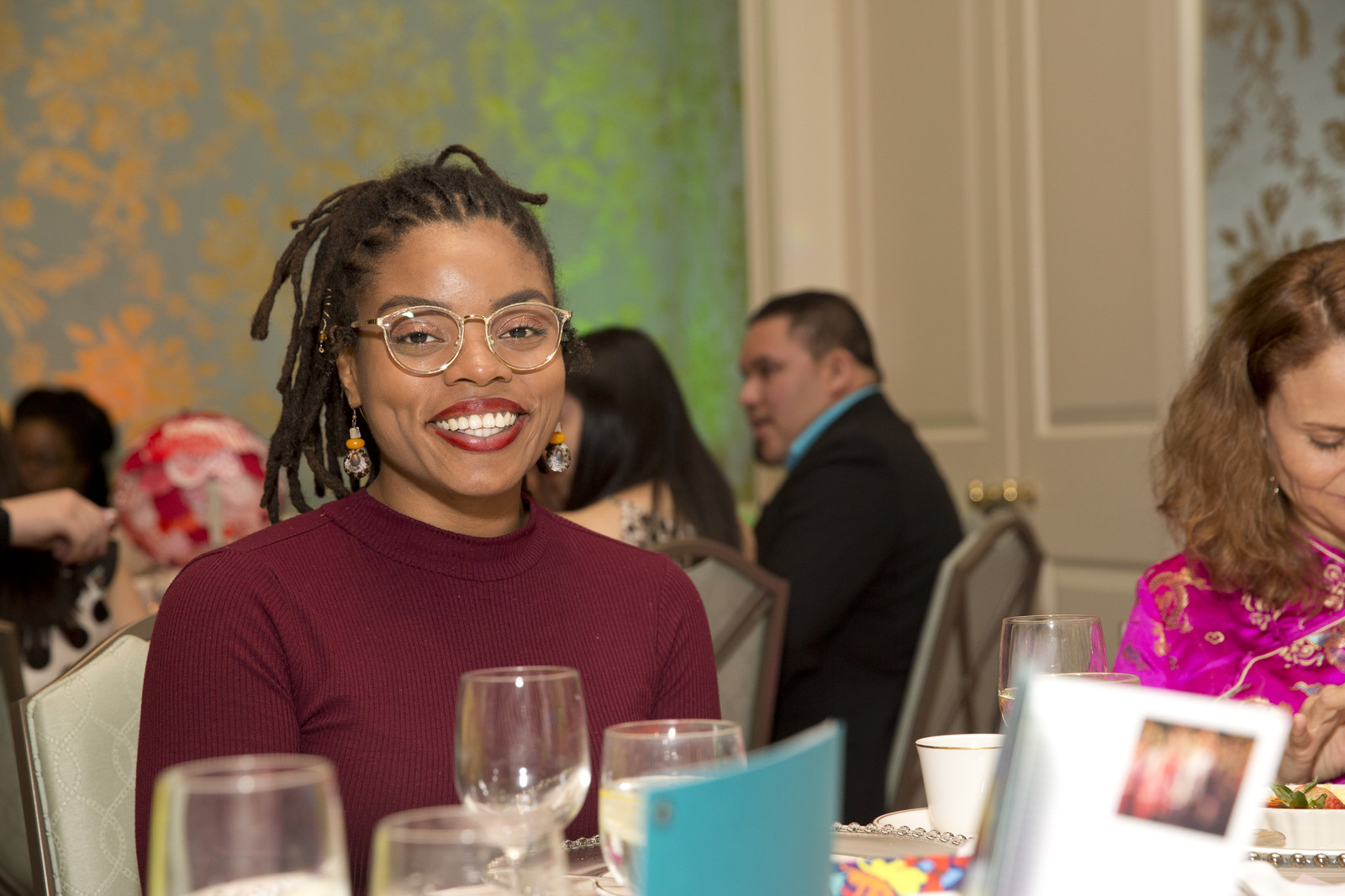 Fullscreen Page | yahouston