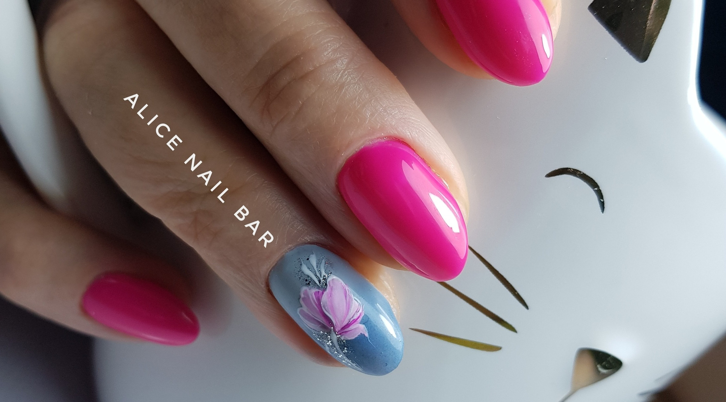 Nail Tech | Alice nail bar