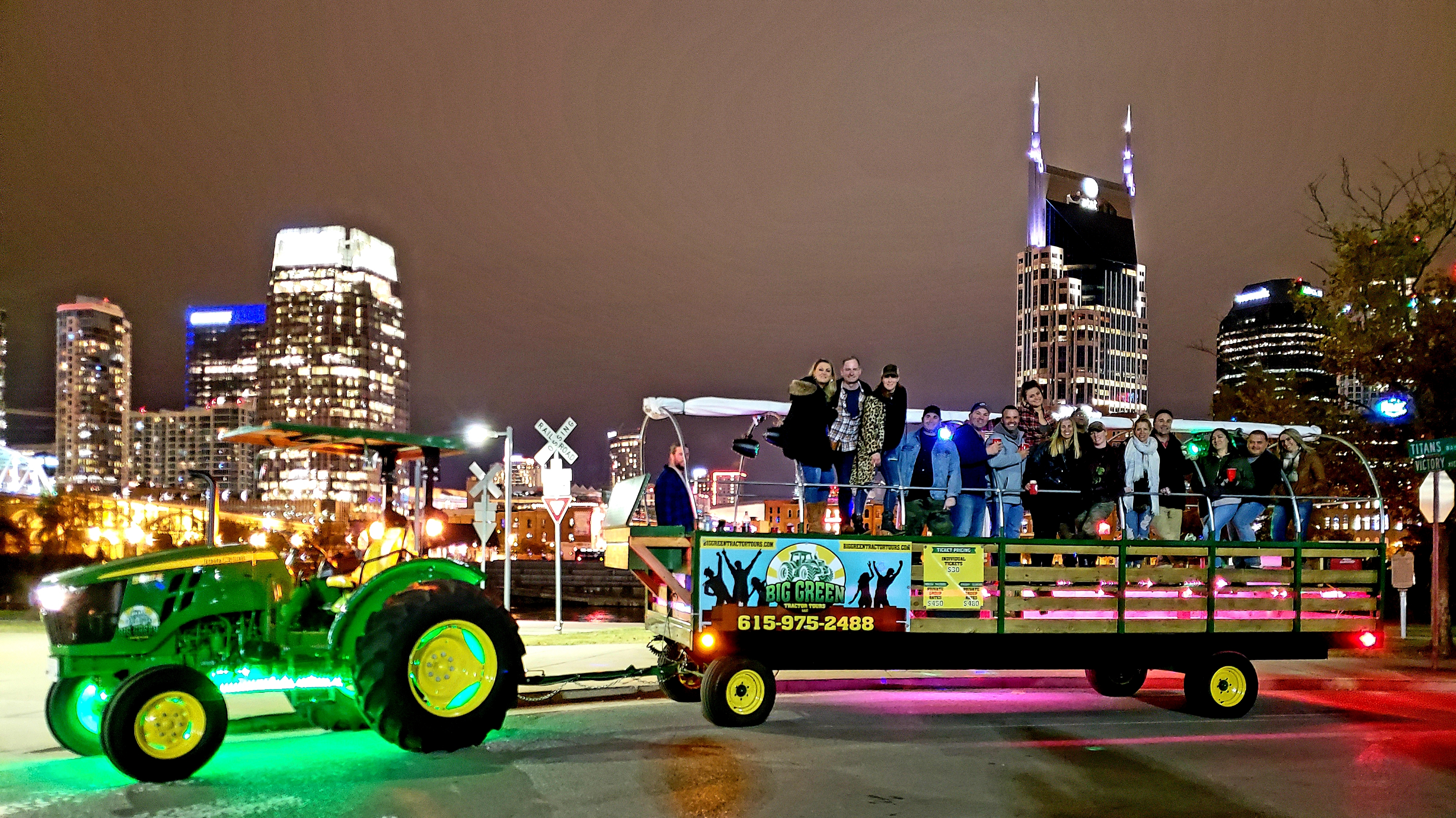 Nashville Tour | United States | Big Green Tractor Tours