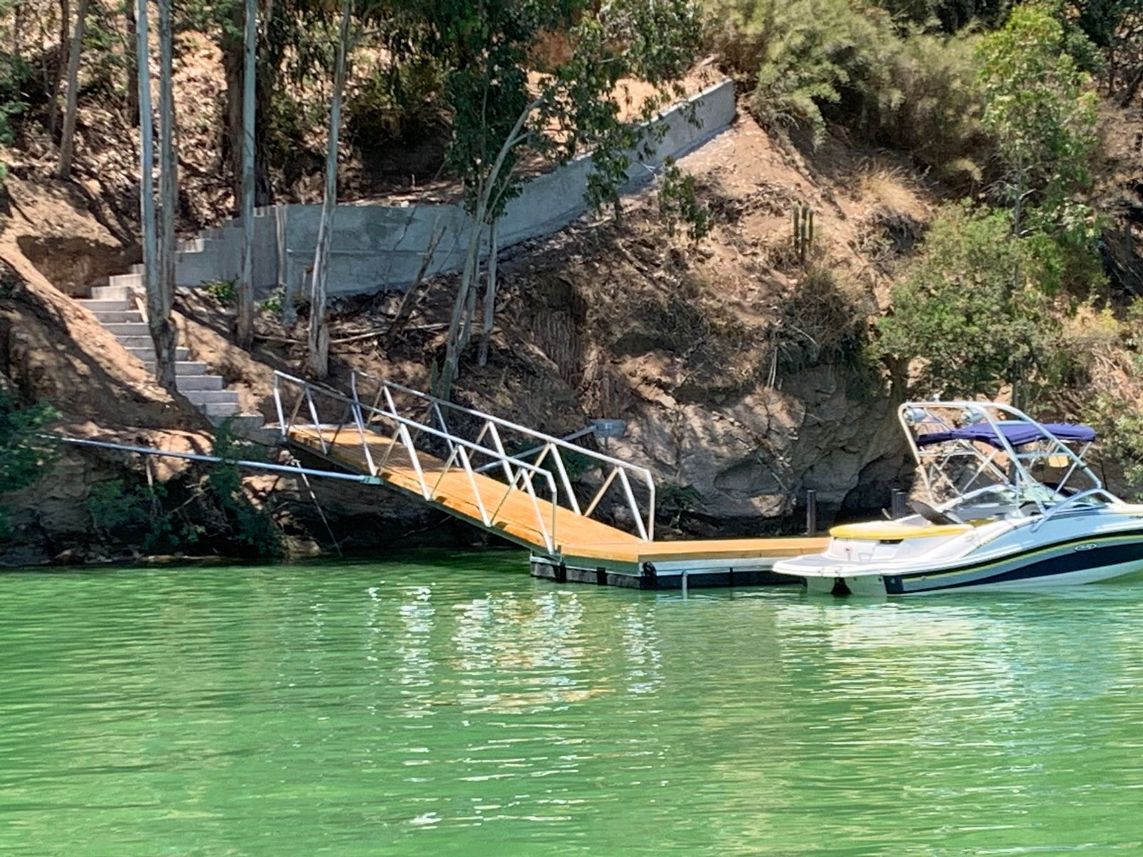 Balsas para Embarcaciones. Flotantes con pasarela.