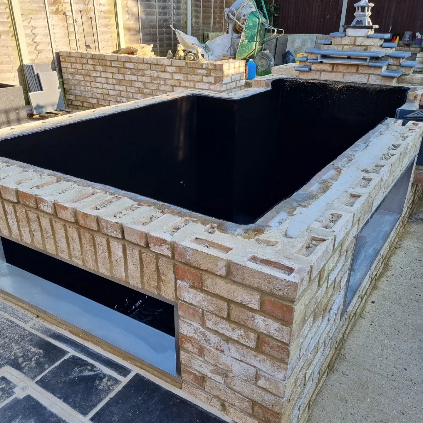 GRP Pond and Pool Linings | RAL fibreglassing