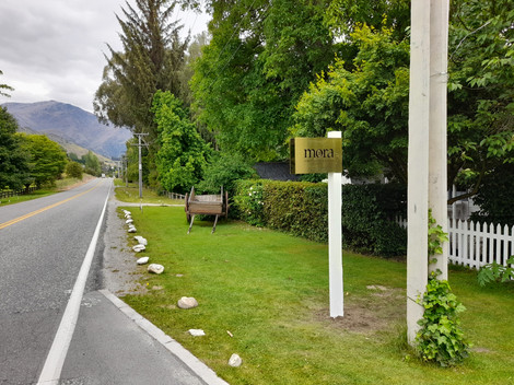 Mora Wines | queenstown-signs