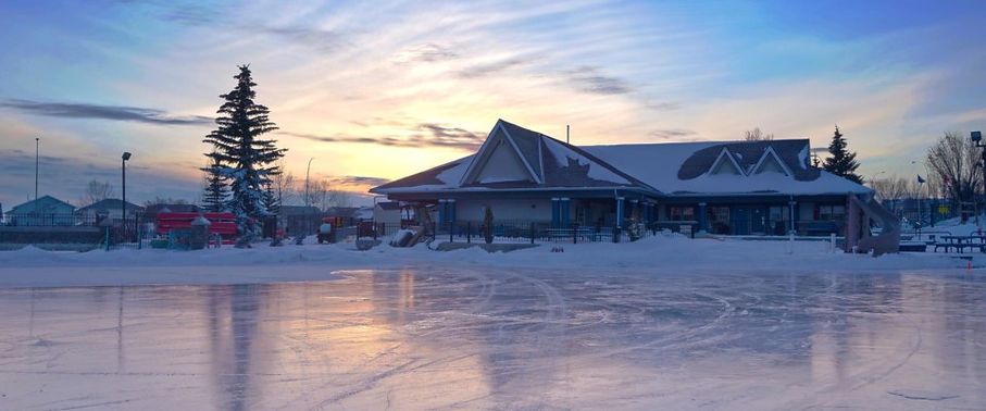 As Northwest Calgary's only lake community, Arbour Lake offers a quali
