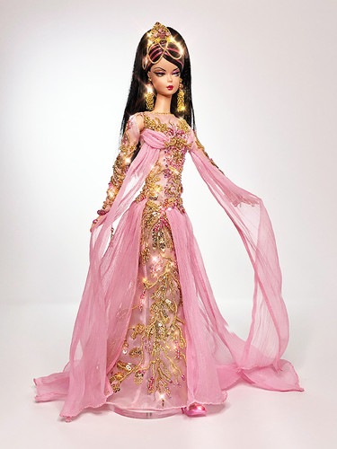 Miss Lebanon 2017/18 | ninimomo