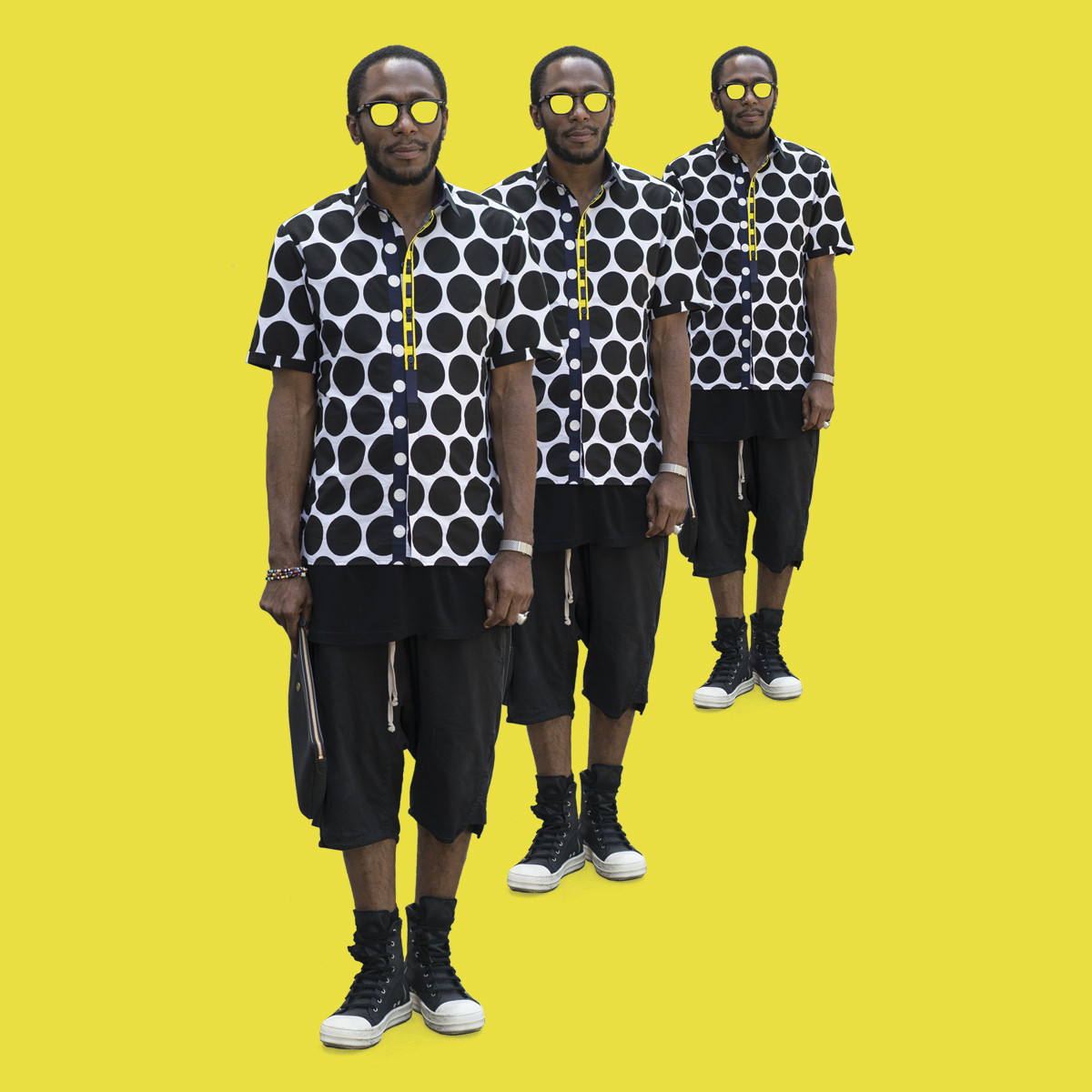 Fullscreen Page | Donta Santistevan