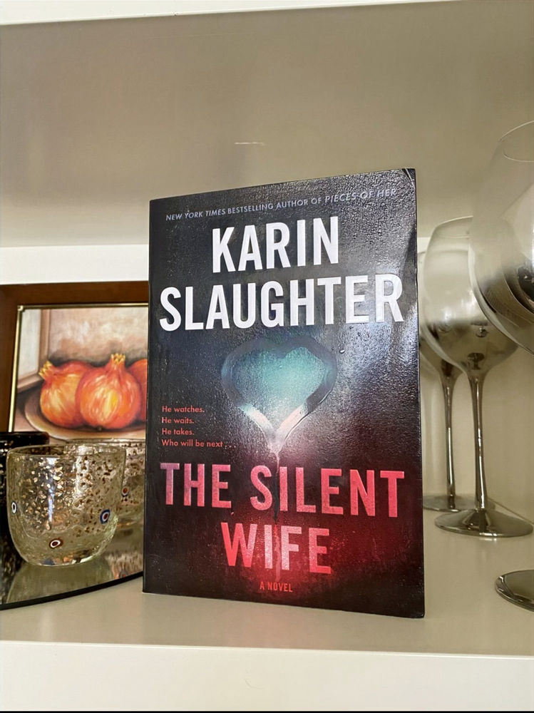 Book Review: The Silent Wife