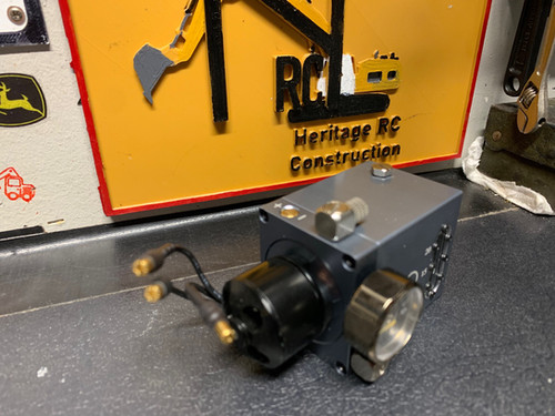 Mini Hydraulic Pump Integrated Oil Tank and Pressure Regulating Valve ...