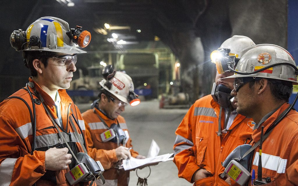 Chile: Codelco busca profesionales para sus divisiones