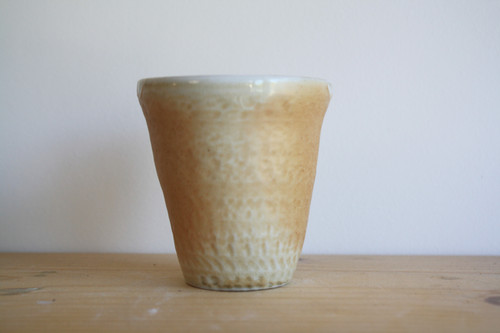 Porcelain cup (chittered yellow slip) | Emma Sutherland Art