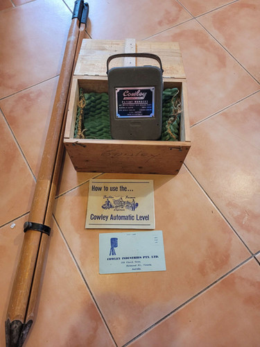Cowley automatic level ,tripod,box and booklet | My Site