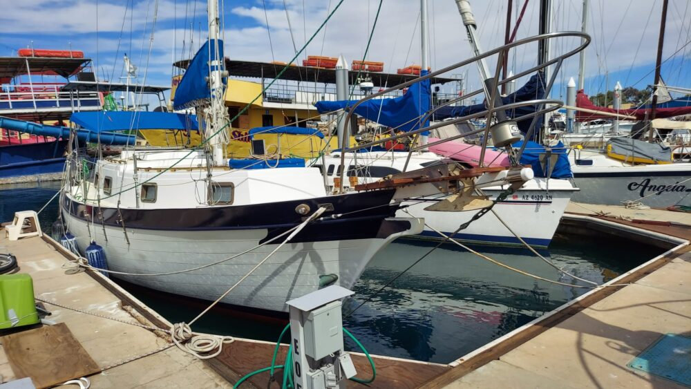 1975 Downeast 32 Cutter