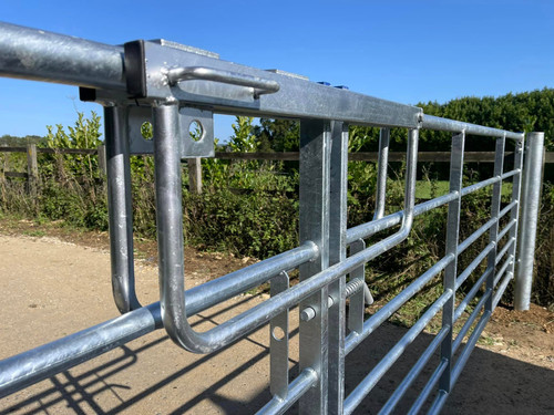 Galvanised Throw Over Loop For Metal Gates 34 Inches & Padlockable ...