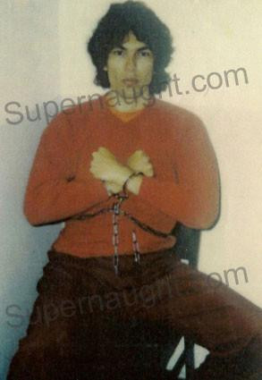 Richard Ramirez Handcuffed Death Row Photo | Supernaught