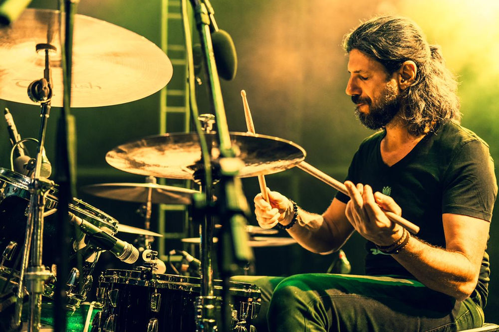 Mario Fabre: Uma Longa Jornada de Múltiplos Caminhos