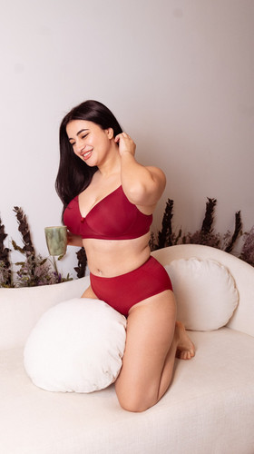 Buy Darling Duchess - Maroon Lingerie Set At Best Price | Ornela's Premium Lingerie Collection