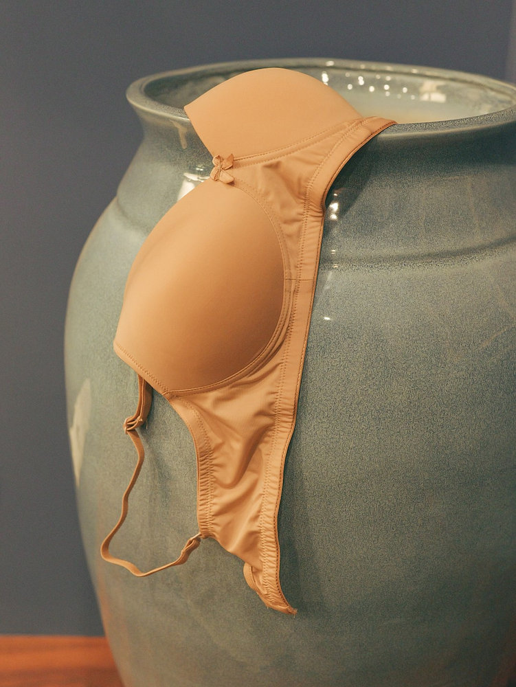 Looking For Classy Bras? Here Are 5 Rich Colours You Can Choose From ...