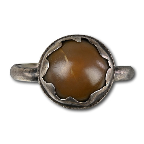 Rare amuletic silver ring with a toadstone. Western Europe, 16th ...