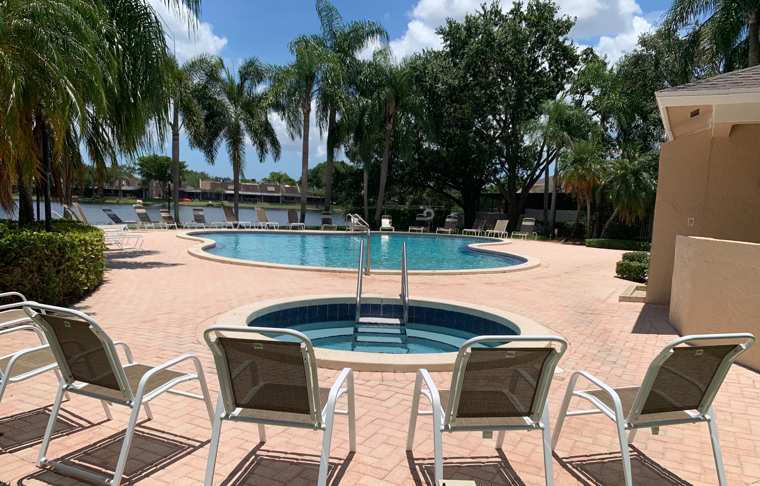 Hoa | PierPointe 3 | United States