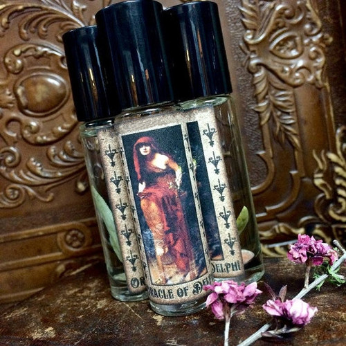 ORACLE OF DELPHI OIL ~ Divination Oil | Mirall Bruja