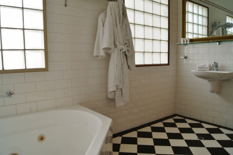 Fire Station Inn │ North Adelaide Heritage │ Adelaide Hotels