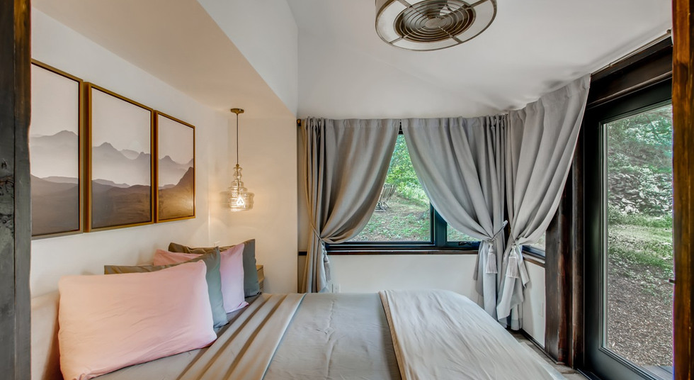 Gallery Shale Cabin | Water&StoneRetreat