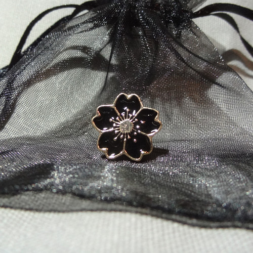 Heart Shaped Black Flower Mourning Pin | Memento Mori