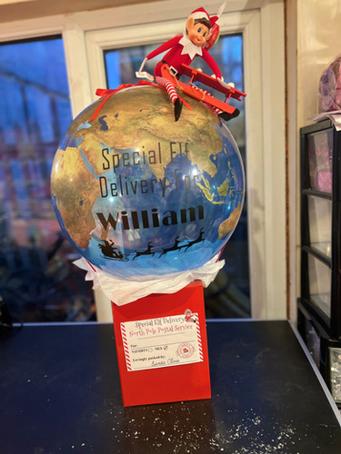 Elf Round The World with Sleigh | thepartybox.co.uk