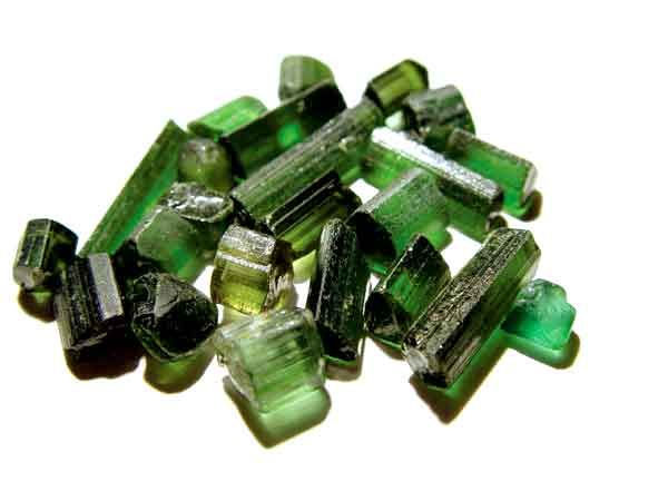 Turmalina Verde: significado, usos e propriedades