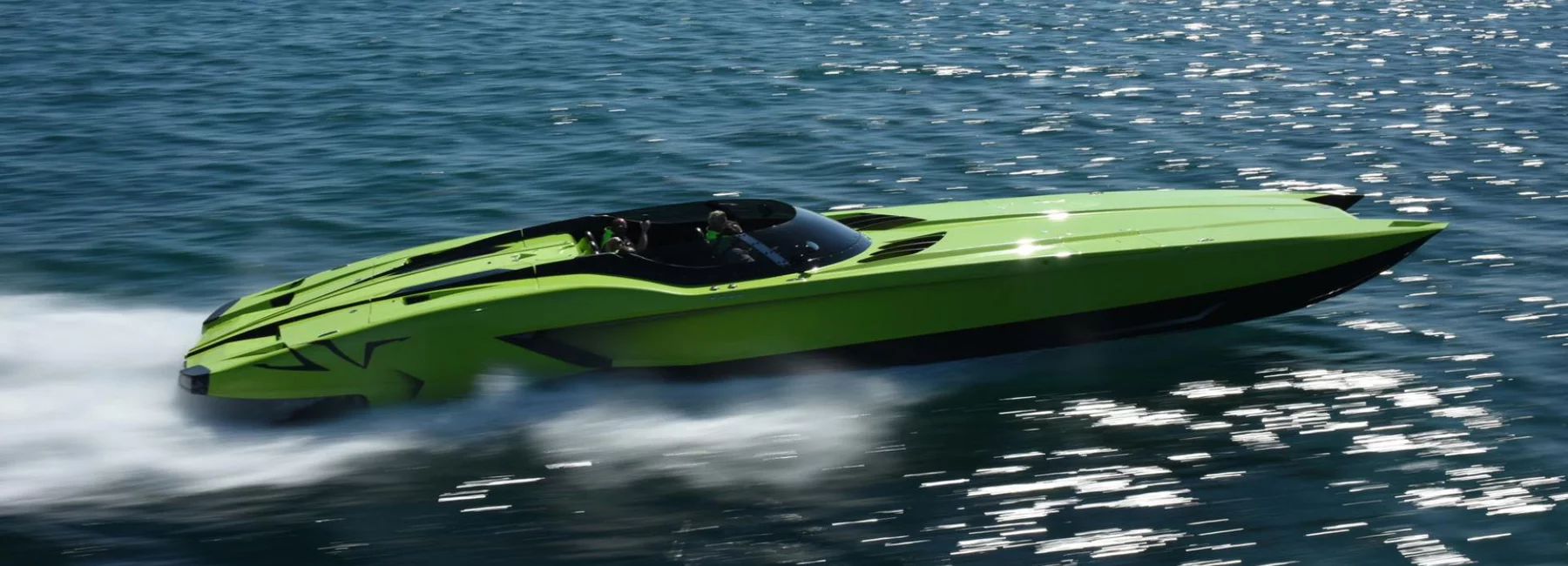 2017 MTI 52' | Extreme Marine