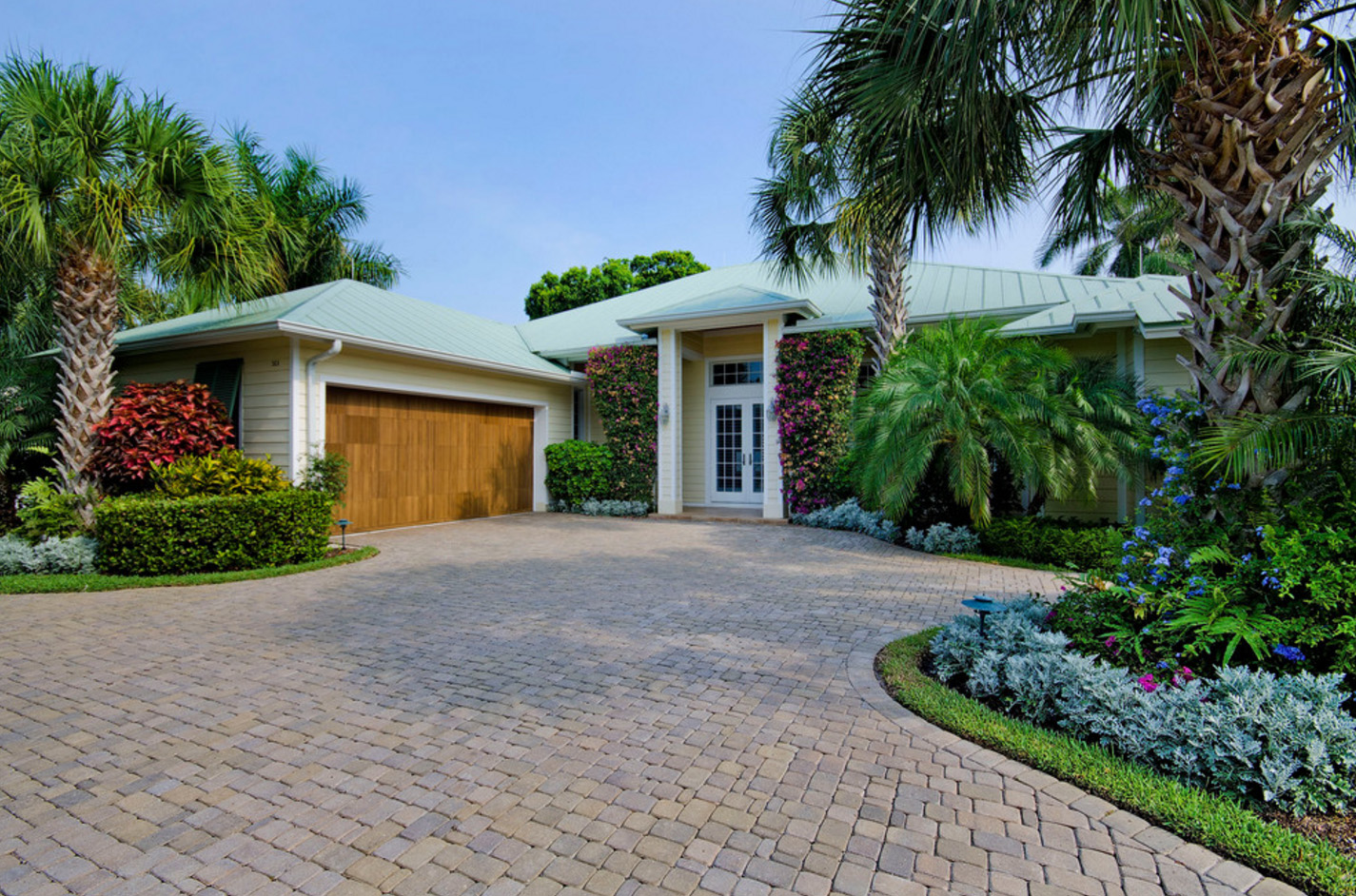 HomeQwest Development Group Cape Coral Builder Portfolio