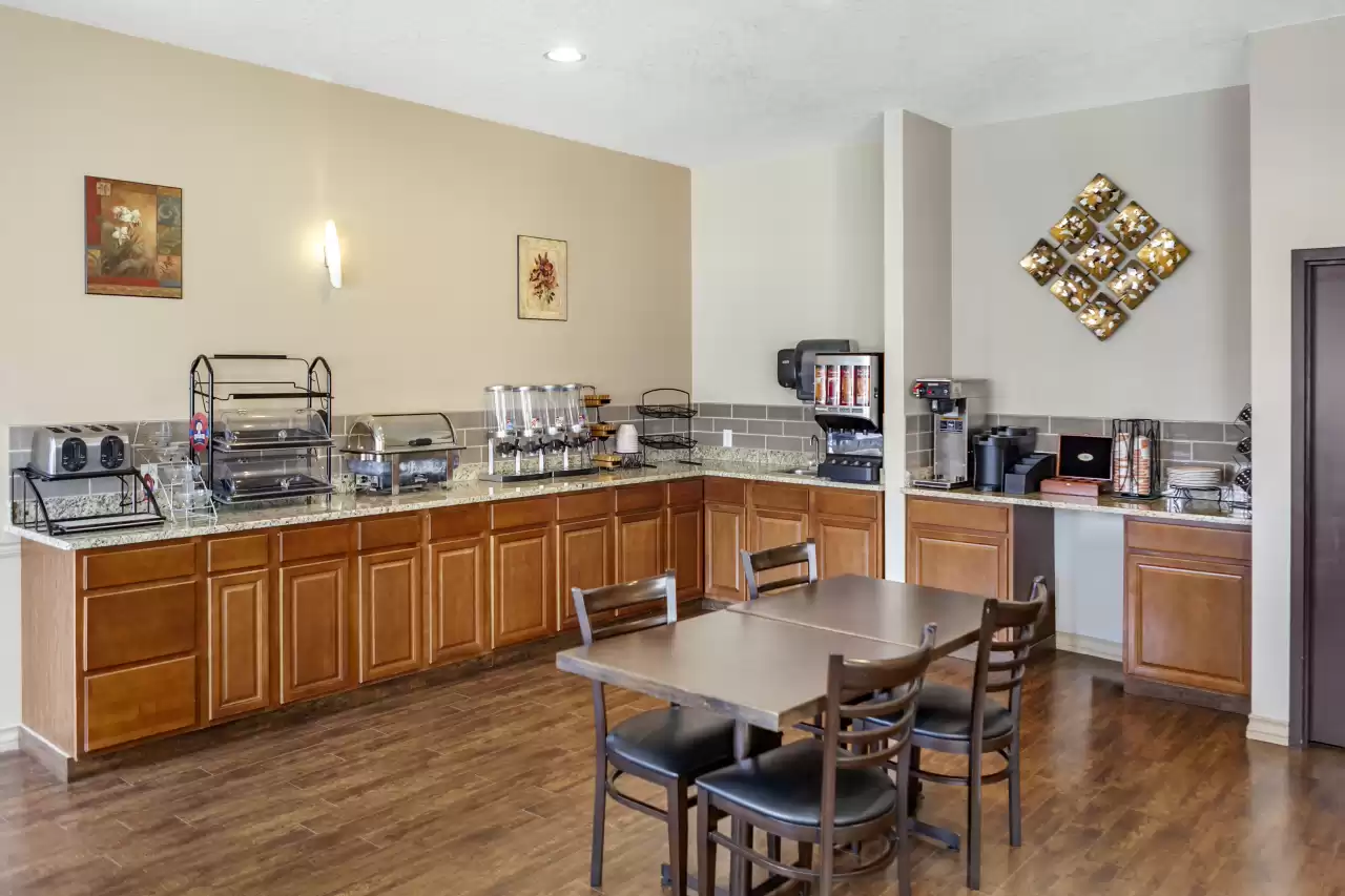 Quality Inn & Suites | Amenities