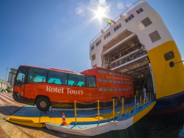 Rotel Tours: Travel around the world by hotel bus