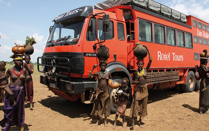 Rotel Tours: Travel around the world by hotel bus