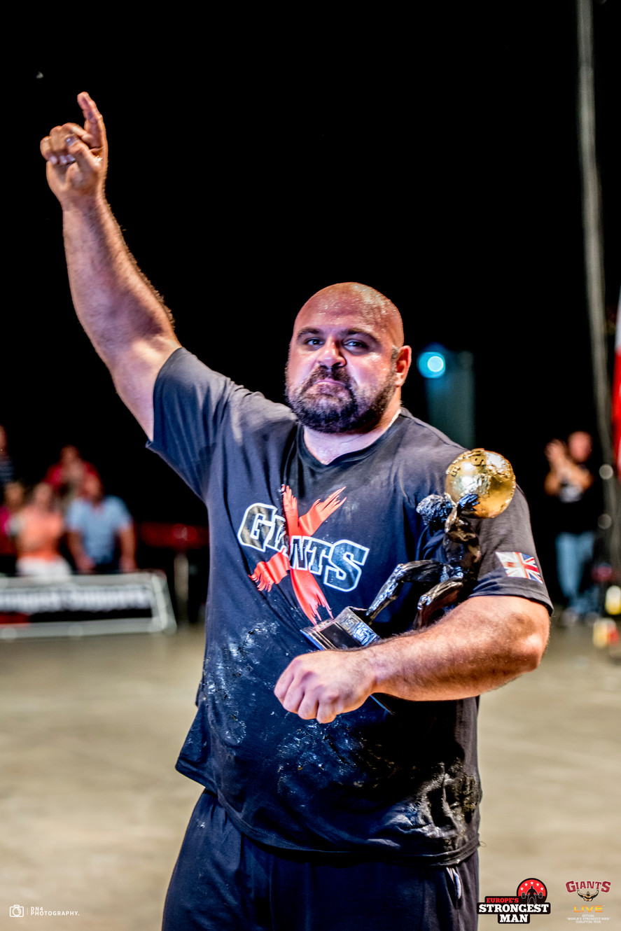 Laurence Shahlaei Professional Strongman & Online Training