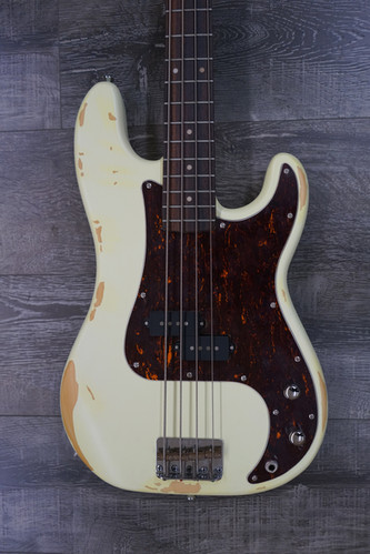 AIO P-Bass Relic - White | Your Next Custom AIO l All In One Guitar