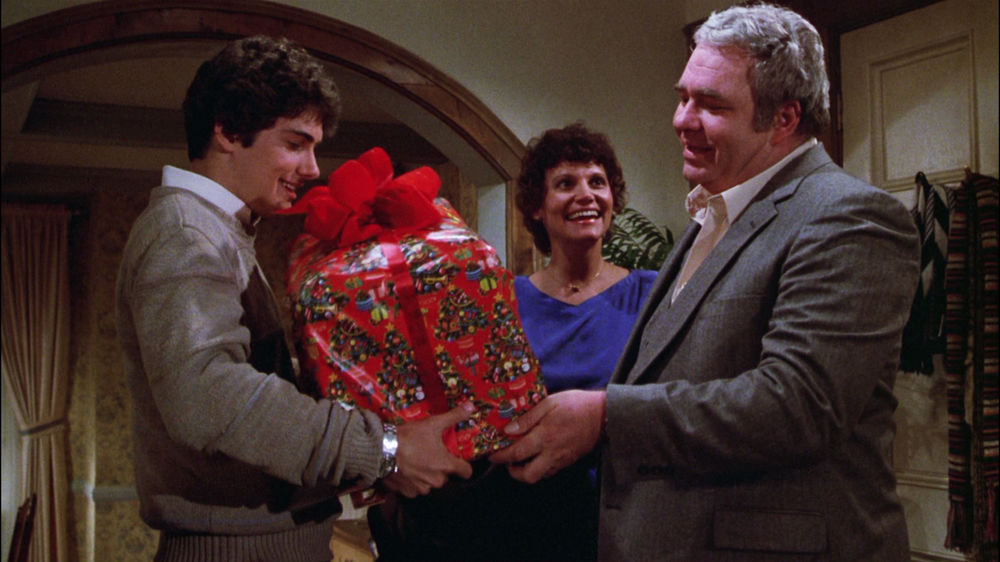 GREMLINS (1984), Christmas, and the dark side of nostalgia.