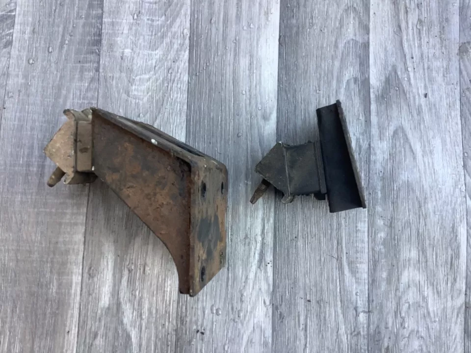 Land Rover 300 tdi discovery R380 gearbox mounting brackets | N P S 4x4 ...
