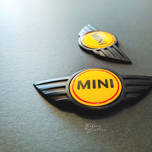 Emblema Mini Cooper R56 - R55 - F56 | Fabrica de Emblemas