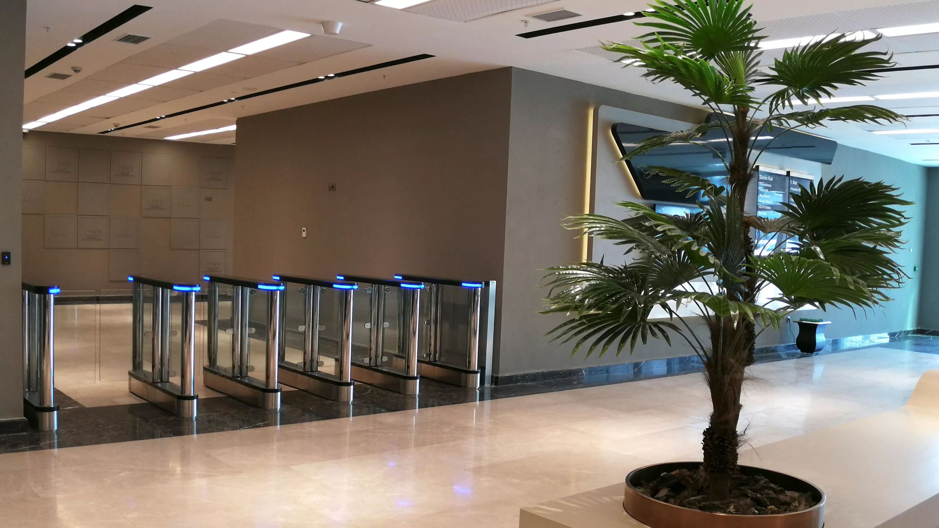 Speed Gate Services in Montreal | Speed Gates | Systèmes d’Entrée ASSA ...