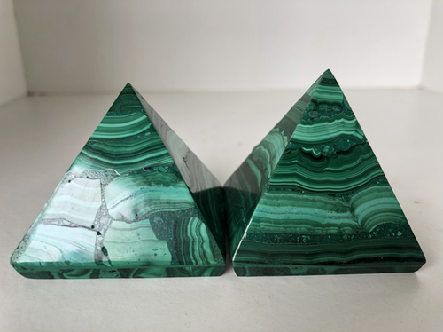 Malachite Pyramid | Mystic & Moon