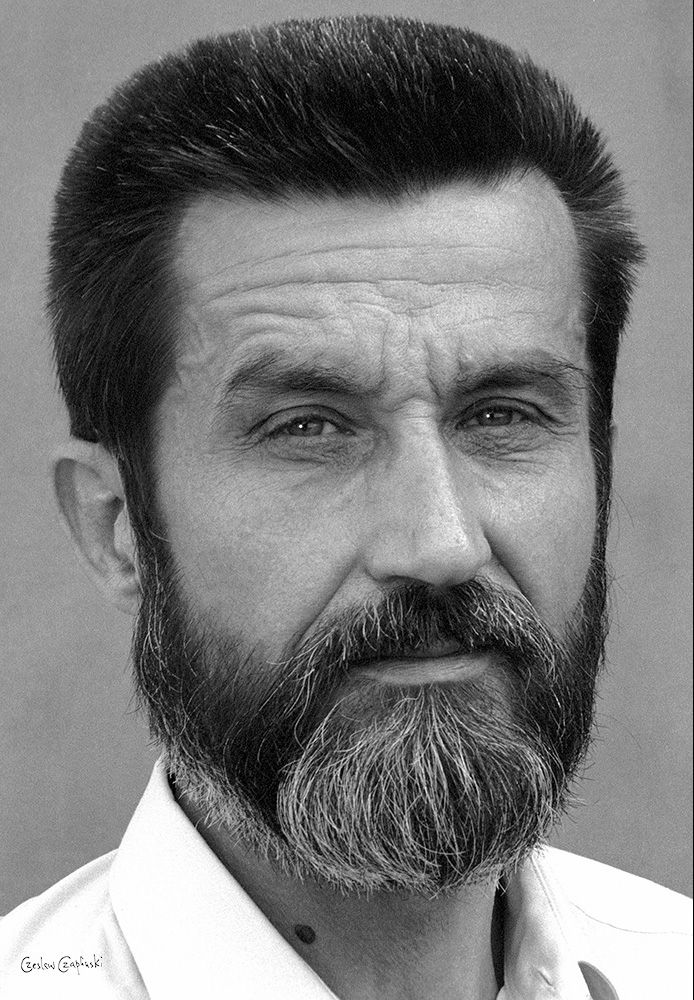 PORTRET z HISTORIĄ Marek Nowakowski