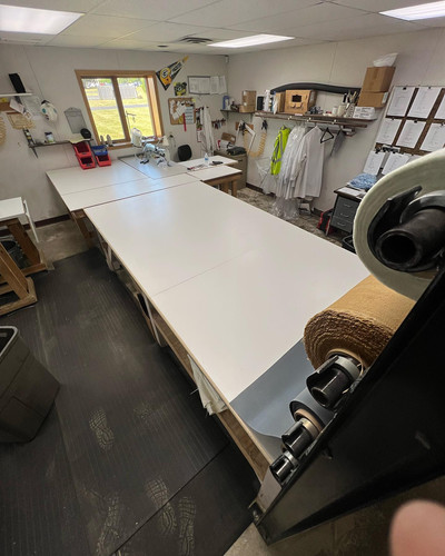 Custom shop tables | Sober Cuts