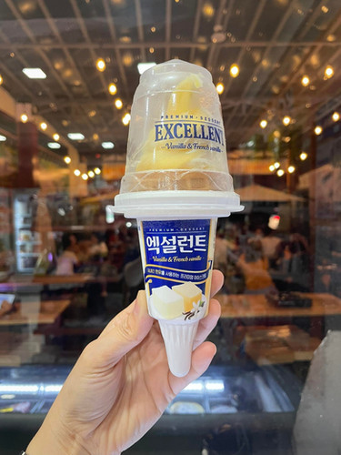 Excellent Vanilla & French Vanilla Ice cream | AJAMARTKOREANGROCERY