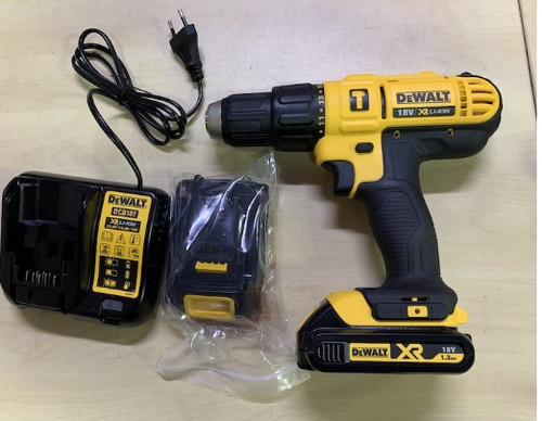 Hammer Drill Driver (Dewalt DCD776C2) | Hardware Online