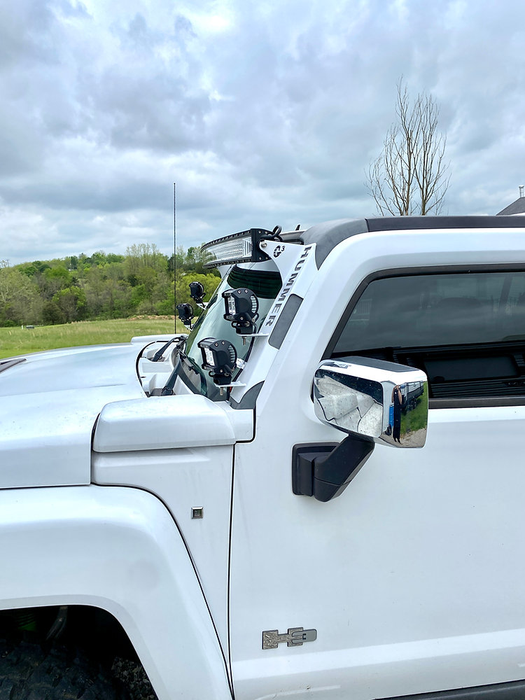 Hummer H3 Light bar and quad pod mount